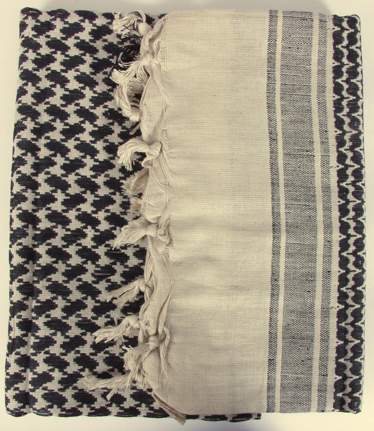 Kombat Shemagh Scarf • Homeleigh Garden Centres